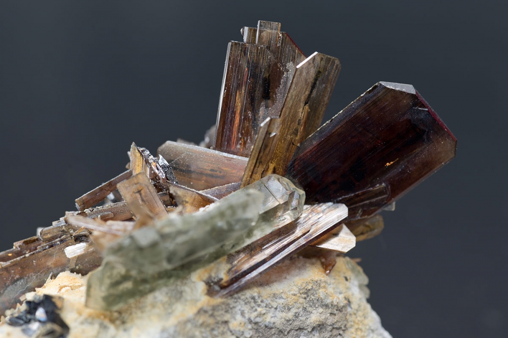 Brookite - Steetley Minerals