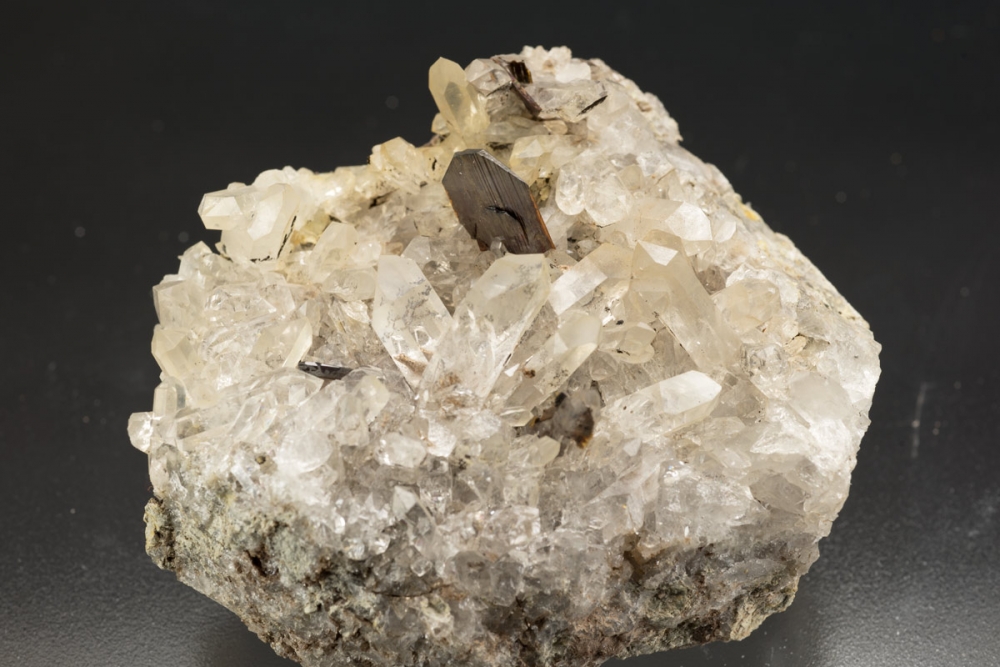 Brookite - Steetley Minerals